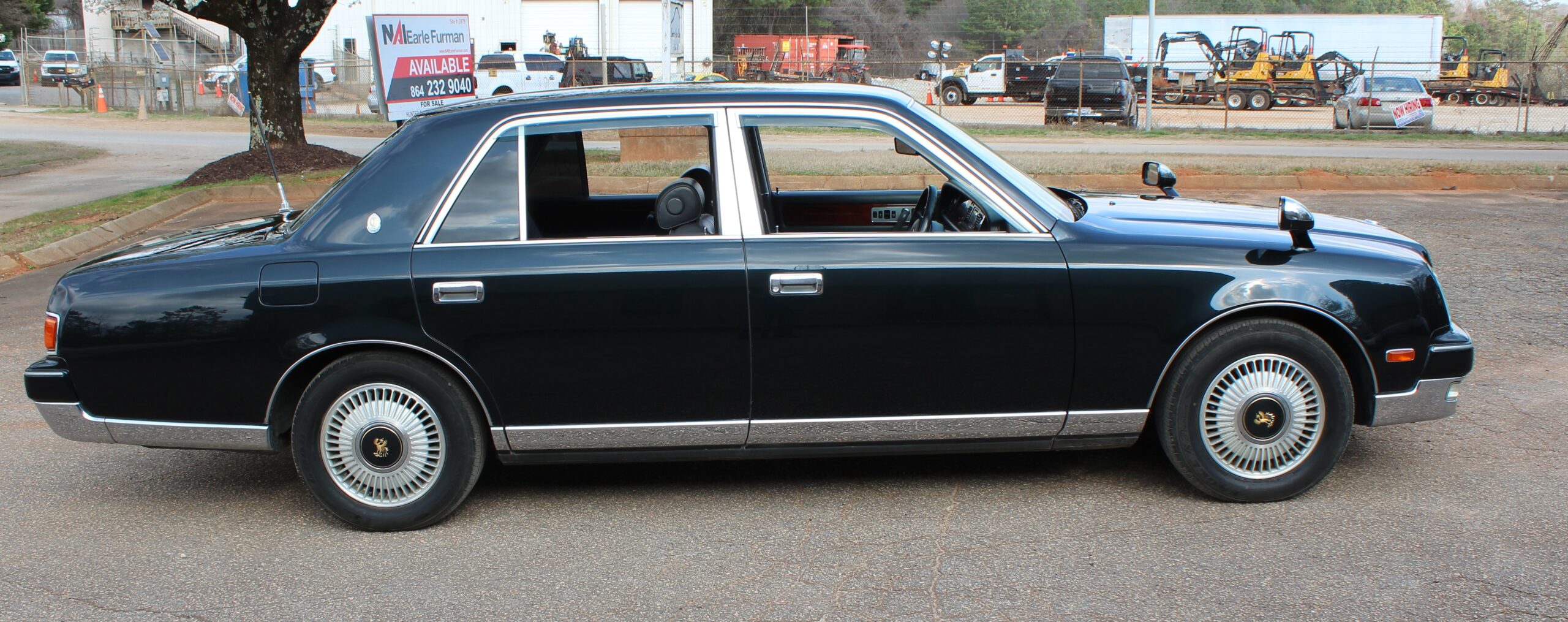 For Sale: Toyota Century Rare Ebony Teal with Leather » JDMBUYSELL