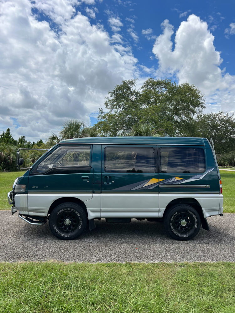 For Sale: 1994 Mitsubishi Delica Starwagon Jasper » JDMBUYSELL