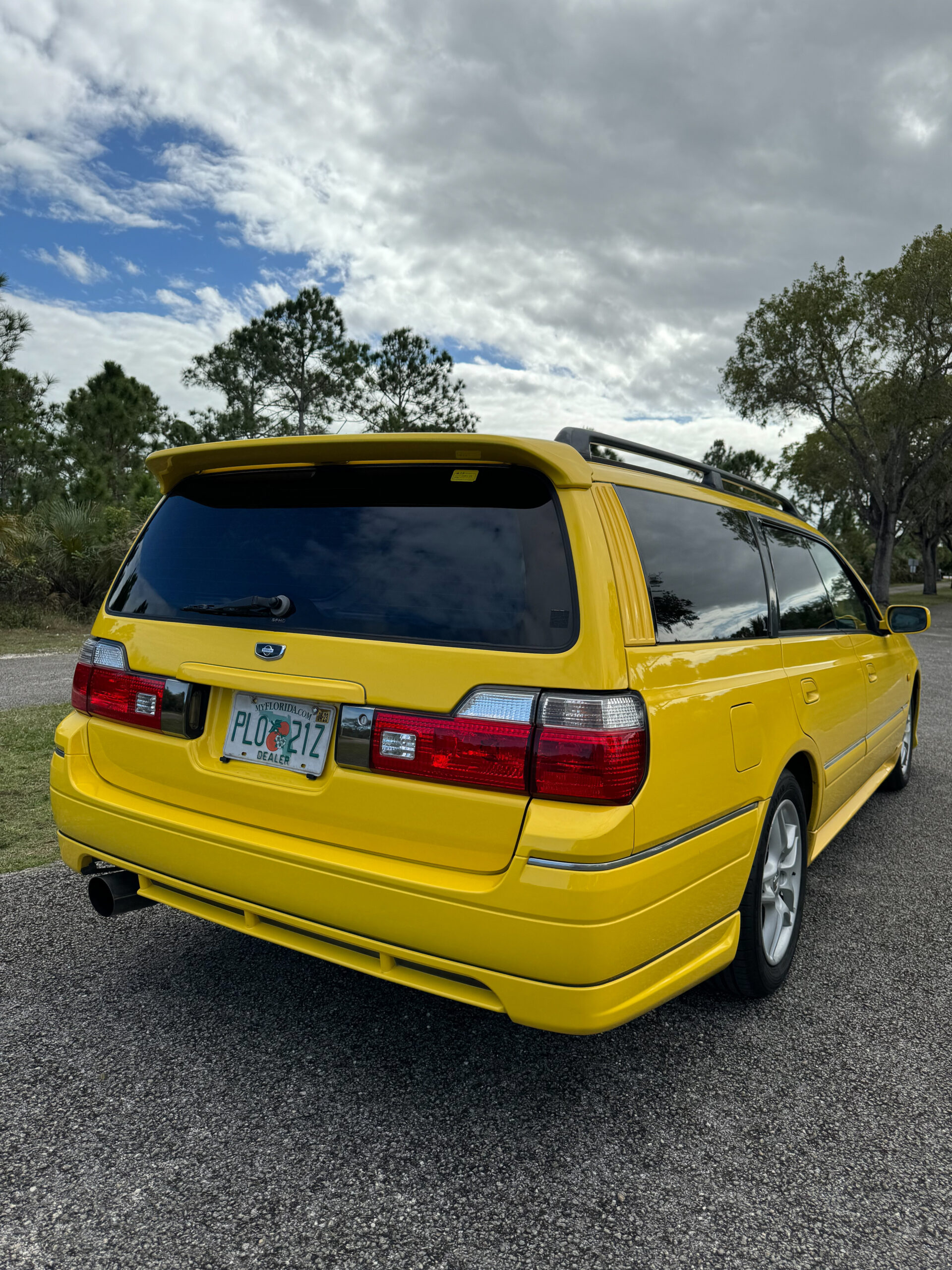 For Sale: 1998 Nissan Stagea RS Four V » JDMBUYSELL