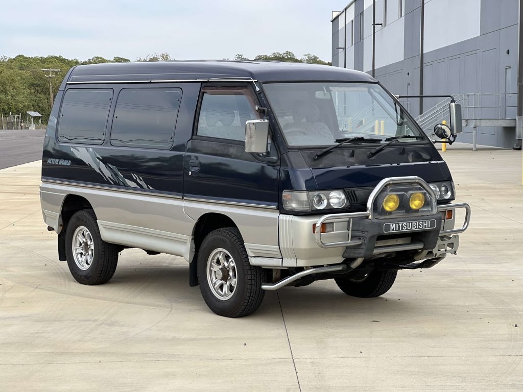 For Sale: 1997 Mitsubishi Delica L300 Active World Star Wagon » JDMBUYSELL