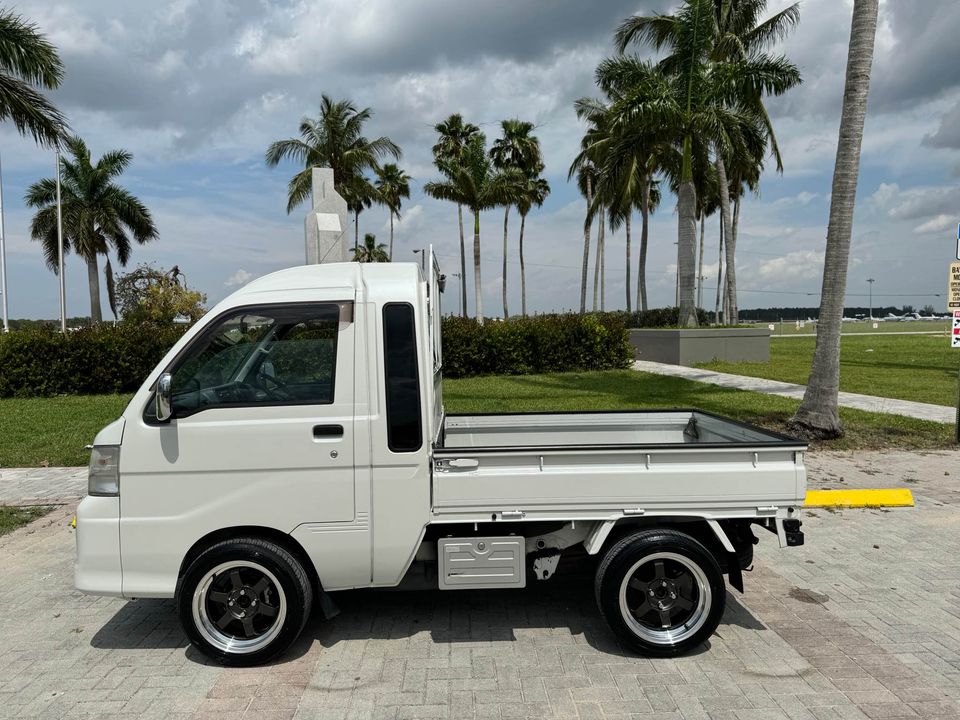 For Sale: 2013 Daihatsu Hijet Jumbo » JDMBUYSELL