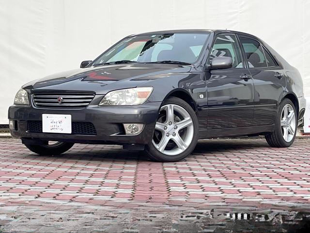 For Sale: Toyota Altezza SXE10 AS200 Z Edition June 1999 » JDMBUYSELL