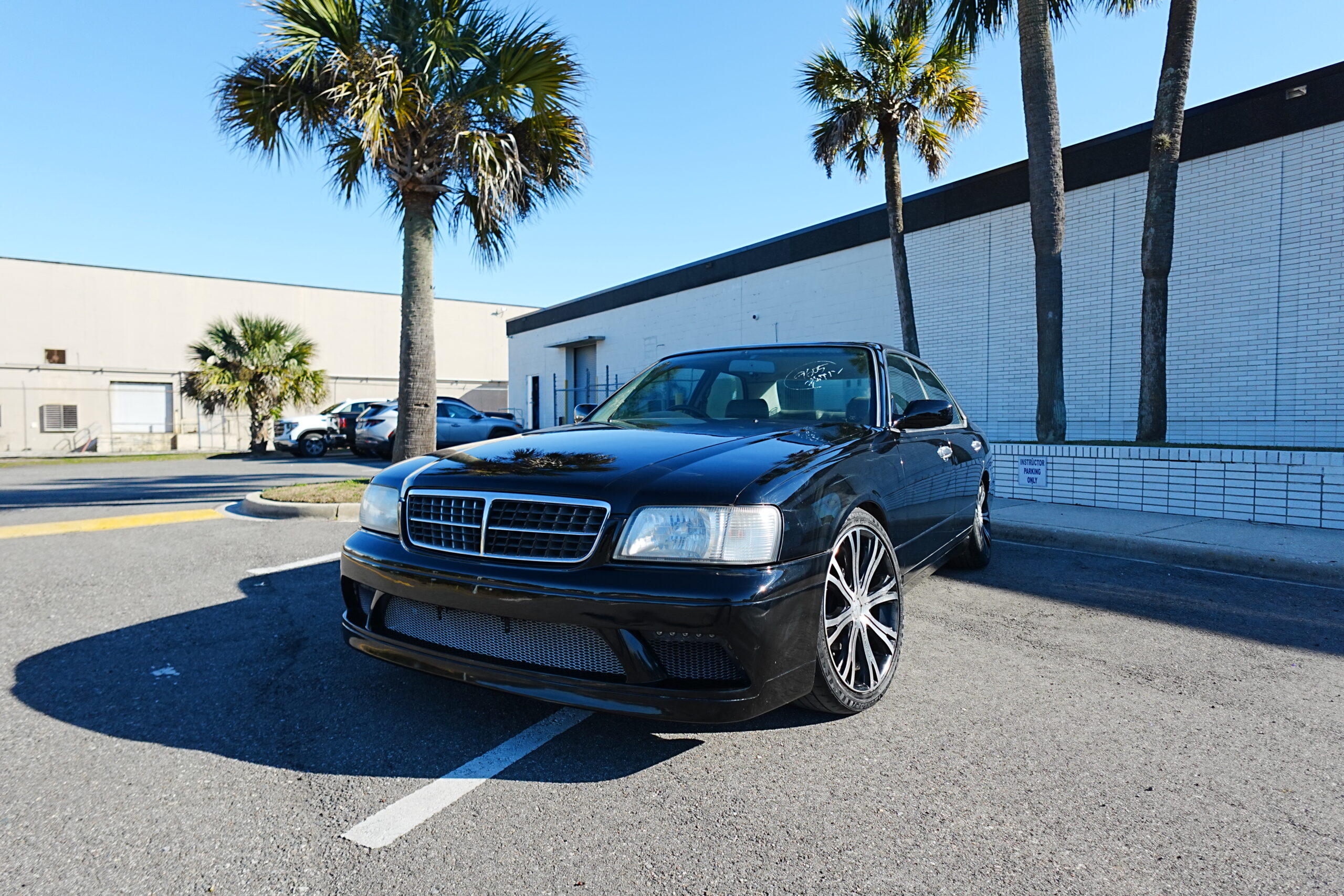 For Sale: 1998 Nissan Gloria Brougham Prime Edition Y33 » JDMBUYSELL