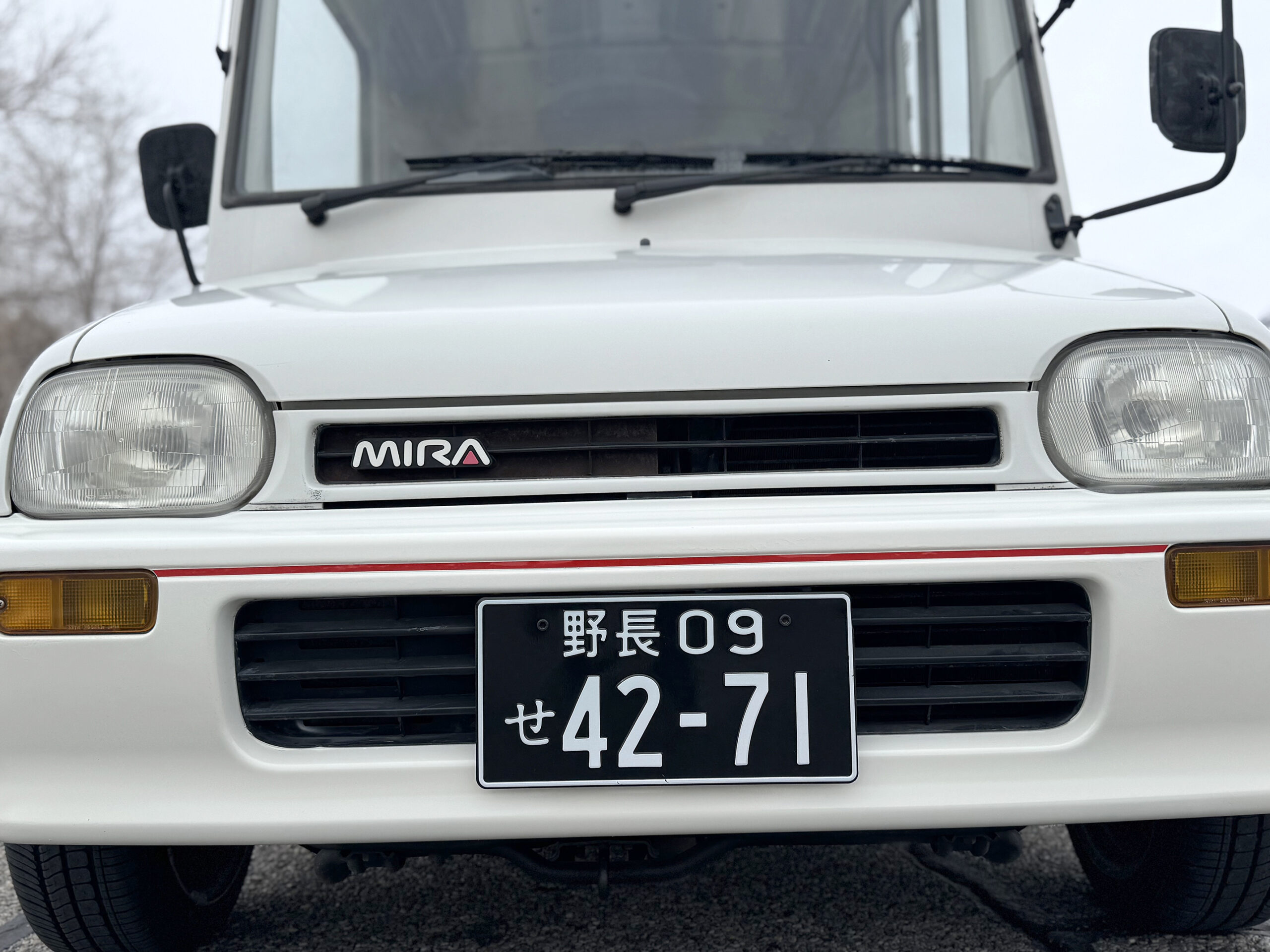 For Sale: 1992 Daihatsu Mira Walkthrough Van 4wd (RARE) » JDMBUYSELL