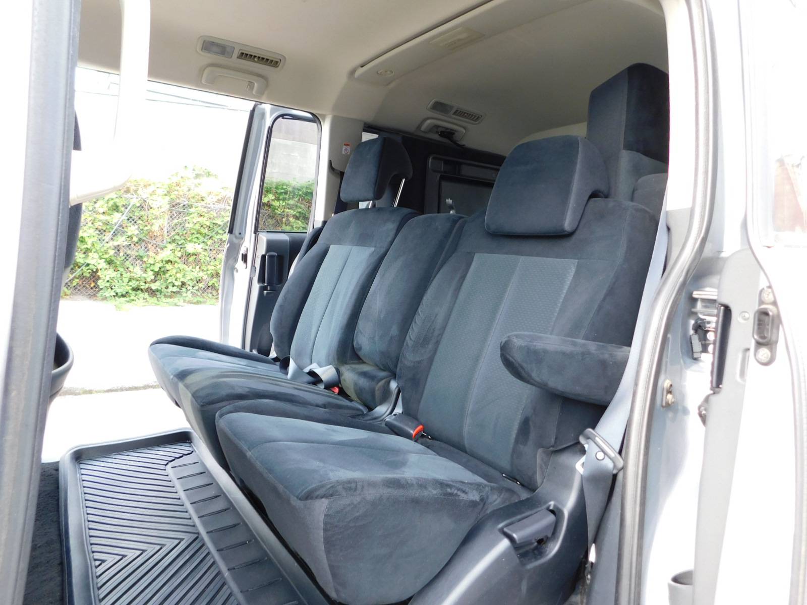 For Sale: 2007 Mitsubishi Delica D5 4WD with Roof Rack & Ladder 177km ...