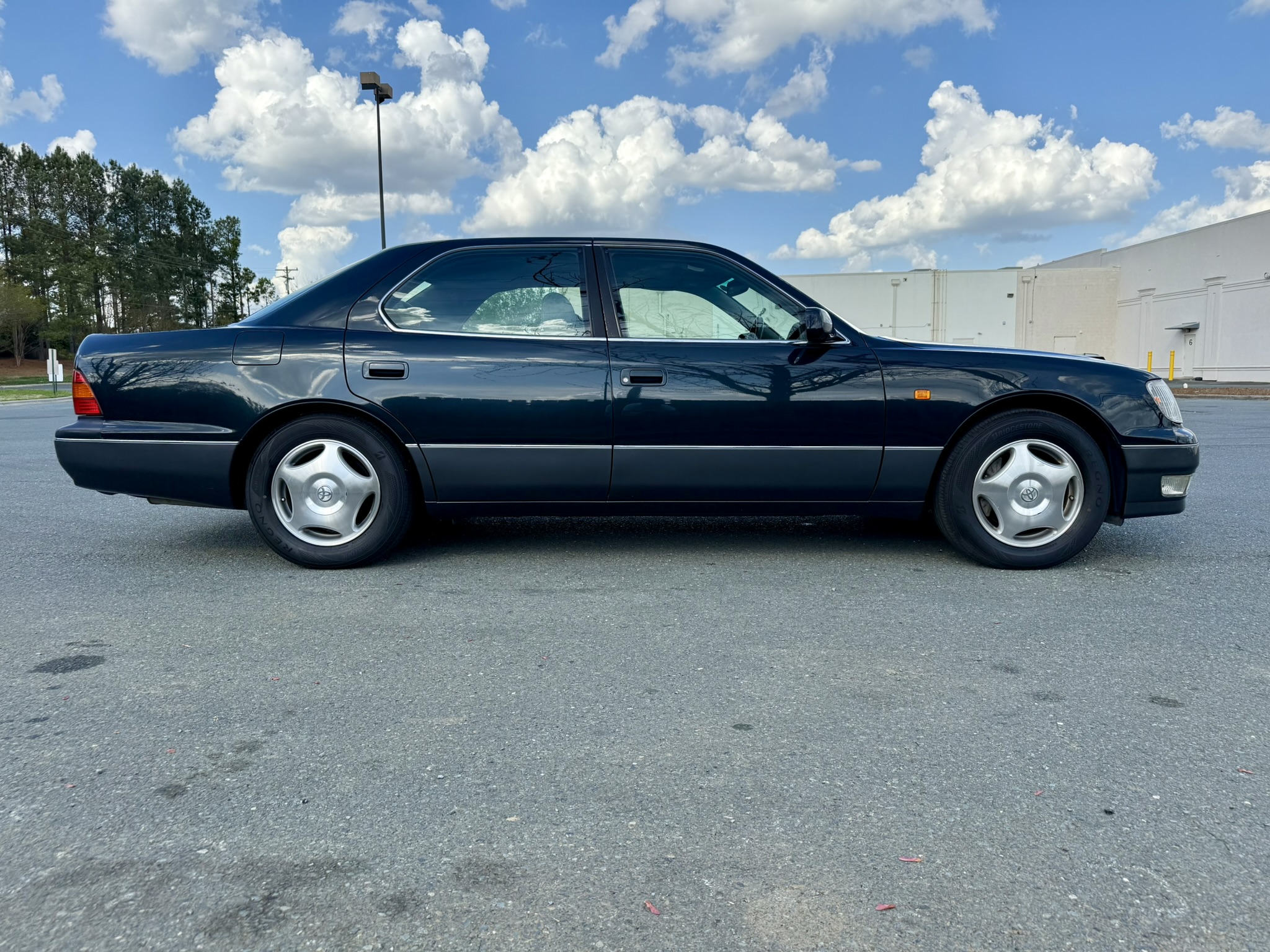 For Sale: 1997 Toyota Celsior - Rare Wool Interior » JDMBUYSELL