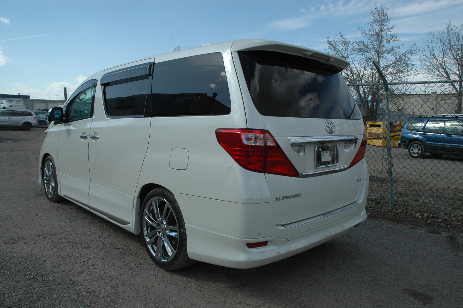 For Sale: Jdm 2008 Toyota Alphard V-6 Awd » JDMBUYSELL